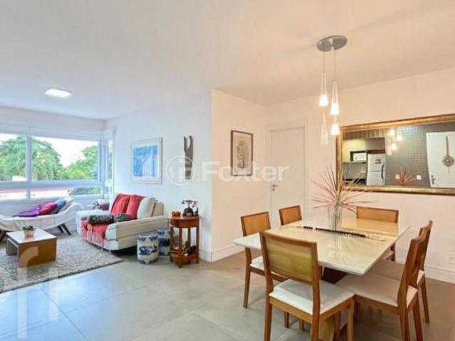 Apartamento, 3 dormitórios, 89 m², em Cristal