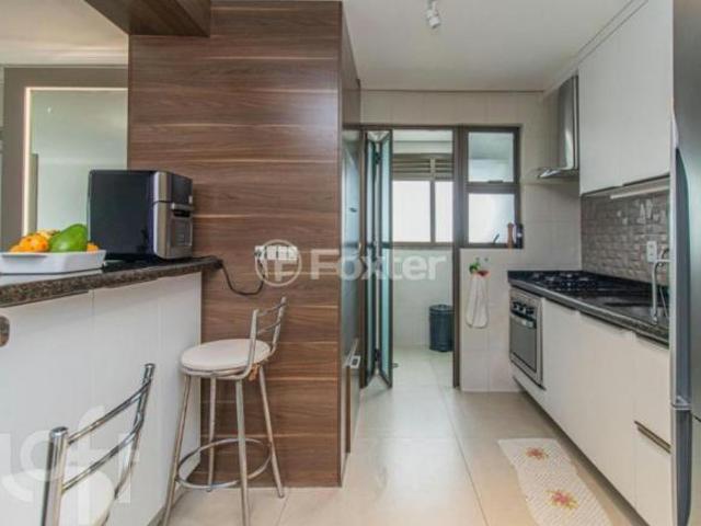 Apartamento, 3 dormitórios, 89.4 m², em Menino Deus