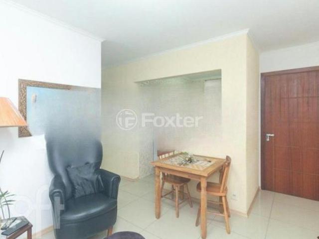 Apartamento, 3 dormitórios, 80 m², em Menino Deus