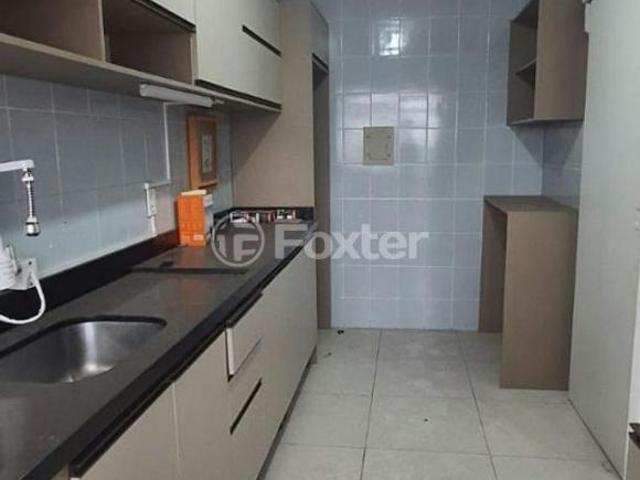 Apartamento, 3 dormitórios, 81 m², em Centro