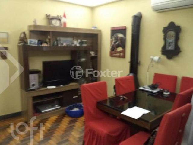Apartamento, 3 dormitórios, 81 m², em Petrópolis
