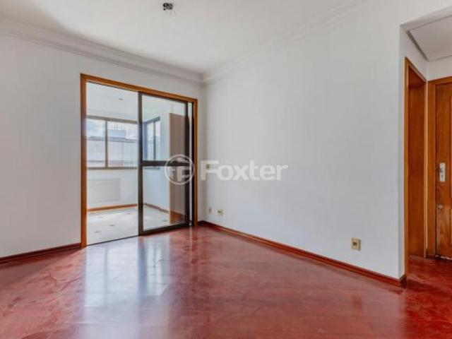 Apartamento, 3 dormitórios, 81.27 m², em Menino Deus