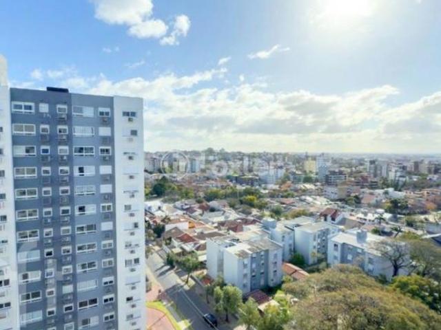 Apartamento, 3 dormitórios, 81.64 m², em São Sebastião