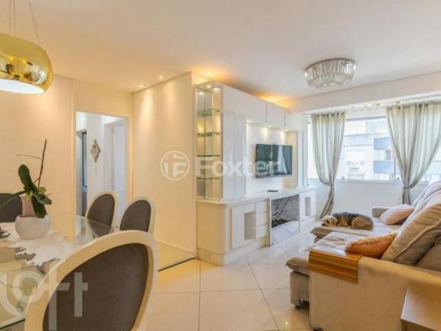 Apartamento, 3 dormitórios, 81.94 m², em Centro