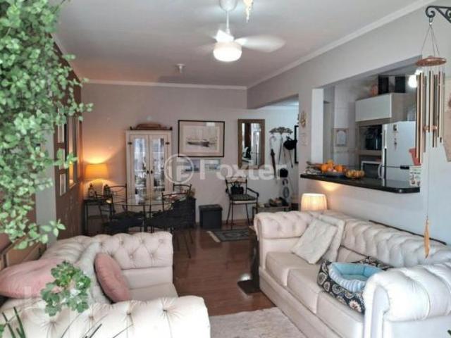 Apartamento, 3 dormitórios, 82.8 m², em Centro