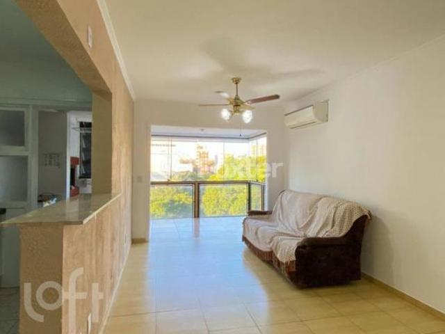 Apartamento, 3 dormitórios, 94 m², em Menino Deus