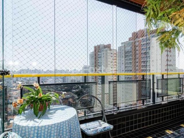 Apartamento, 3 dormitórios, 94 m², em Saúde