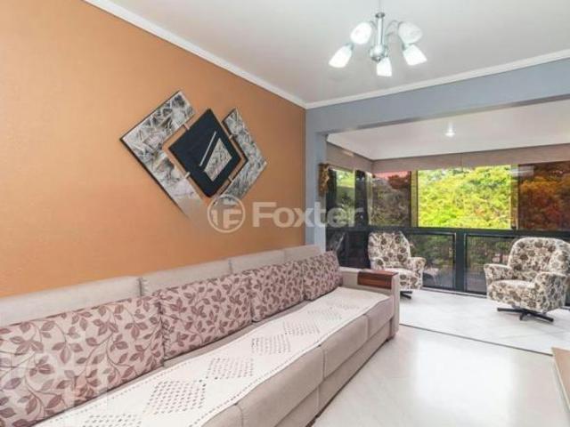 Apartamento, 3 dormitórios, 94.67 m², em Menino Deus