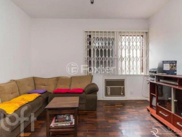 Apartamento, 3 dormitórios, 95 m², em Floresta