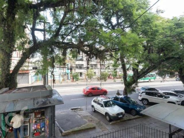 Apartamento, 3 dormitórios, 96.55 m², em Petrópolis