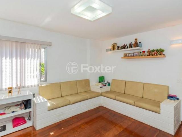 Apartamento, 3 dormitórios, 98 m², em Indianópolis