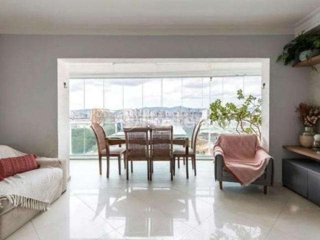 Apartamento, 3 dormitórios, 98 m², em Lapa
