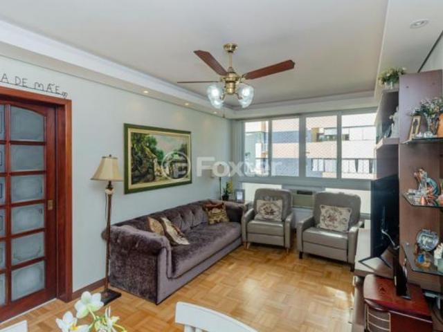 Apartamento, 3 dormitórios, 98 m², em Petrópolis