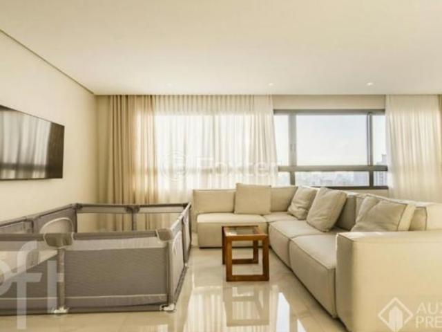 Apartamento, 3 dormitórios, 98 m², em Petrópolis