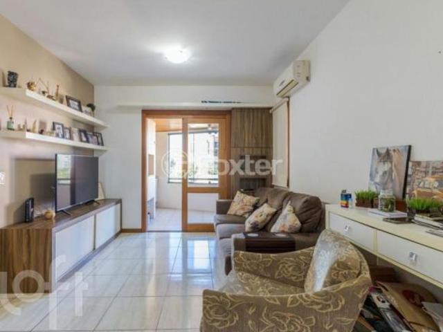Apartamento, 3 dormitórios, 98.53 m², em Centro