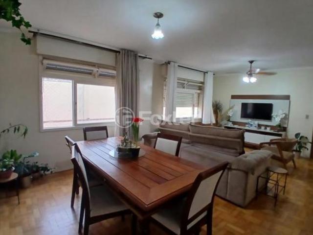 Apartamento, 3 dormitórios, 99 m², em Floresta