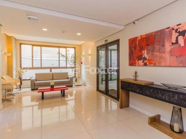 Apartamento, 3 dormitórios, 90.26 m², em Menino Deus