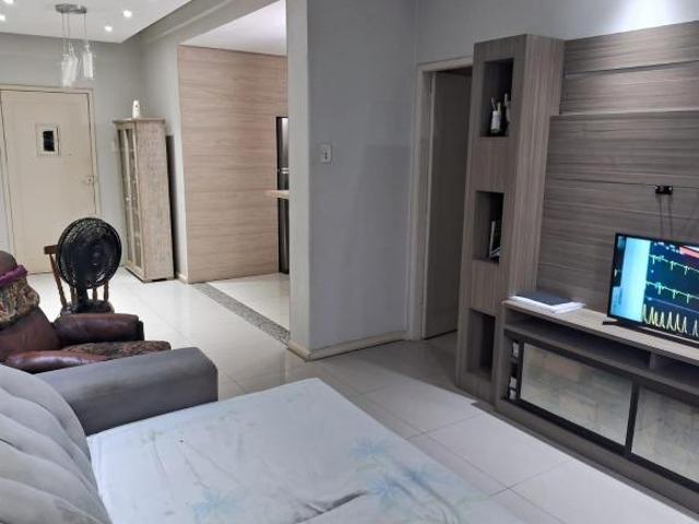 Apartamento 3 dormitórios, 90m² e elevador na Av. Franklin Roosevelt