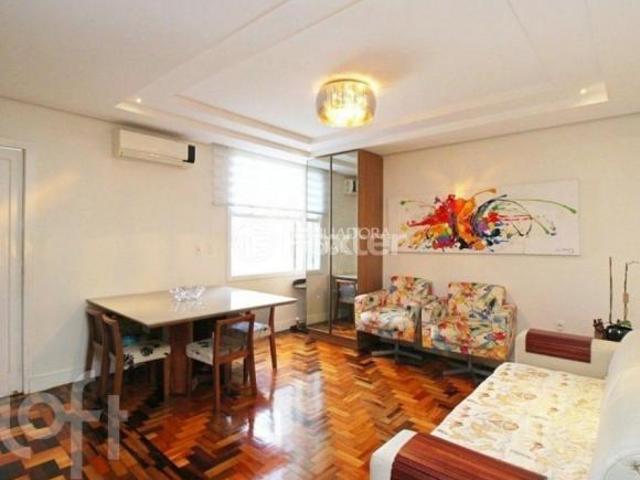Apartamento, 3 dormitórios, 92 m², em Petrópolis