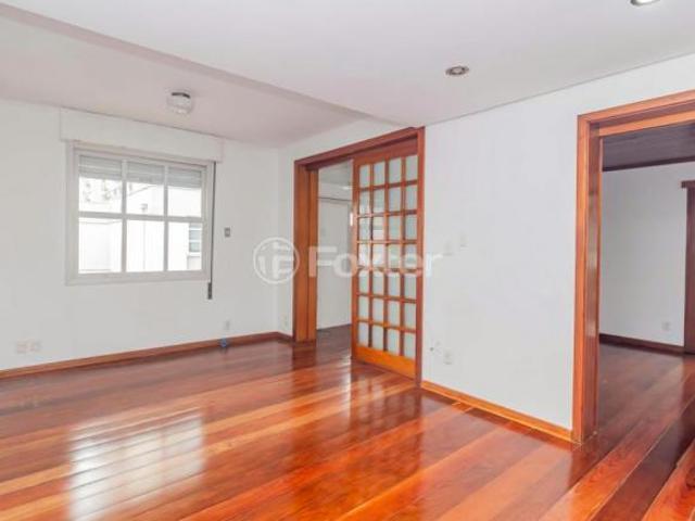 Apartamento, 3 dormitórios, 93 m², em Menino Deus