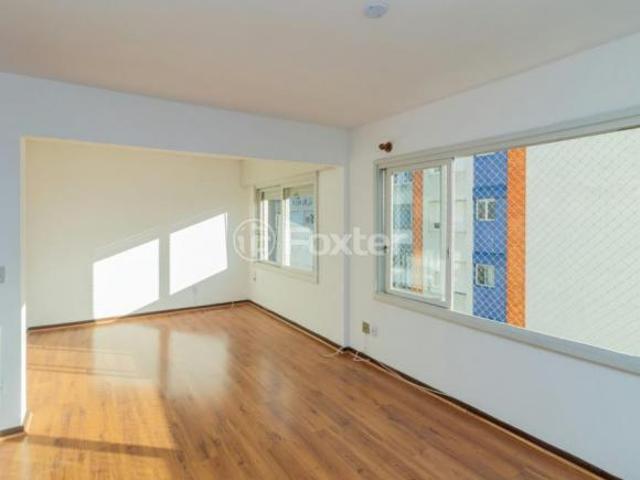 Apartamento, 3 dormitórios, 93.5 m², em Auxiliadora