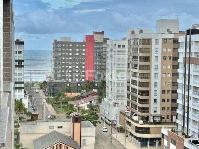 Apartamento, 3 dormitórios, 93.9 m², em Centro