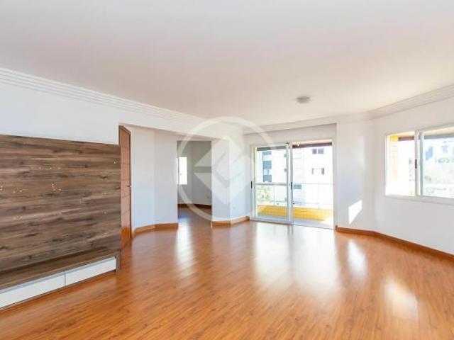 Apartamento 3 quartos 3 vagas de garagem Água Verde