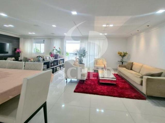 Apartamento a venda de 156,00m² útil, com 3 quartos e 3 vagas na Vila Mascote !