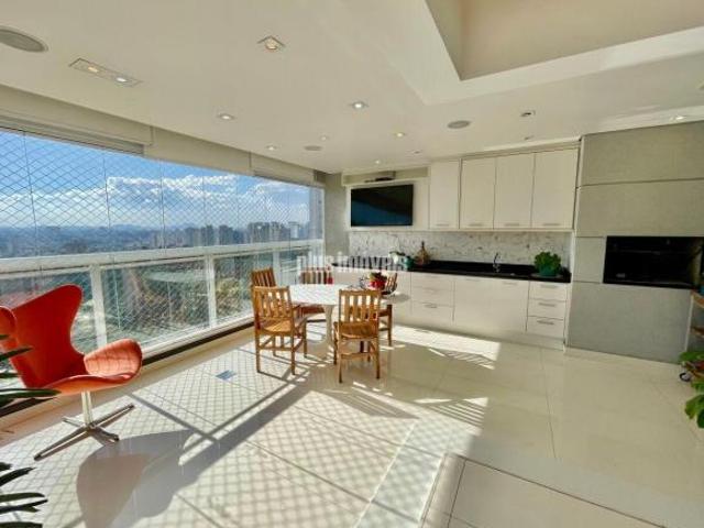 Apartamento 3 Quartos 3 Suites 4 Vagas Deposito no Morumbi!