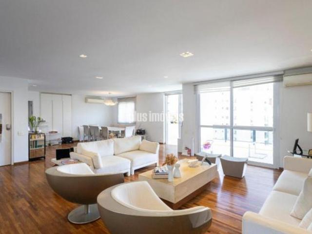 Apartamento 3 Quartos 3 Suites 4 Vagas no Itaim Bibi