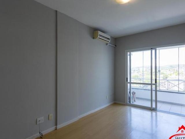 Apartamento 3 quartos, 1 vaga coberta, escriturada, condomínio com infra Bairr