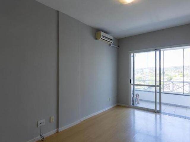 Apartamento 3 quartos, 1 vaga coberta, escriturada, condomínio com infra Bairr
