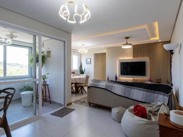 Apartamento | 3 Quartos | 1 Suíte | 103,29m2 Privativos | Vaga Dupla | Bairro Cristal