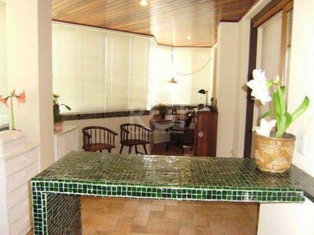 Apartamento 3 quartos 1 suite, 116m² privativos, 3 vagas de garagem Bairro Tristeza