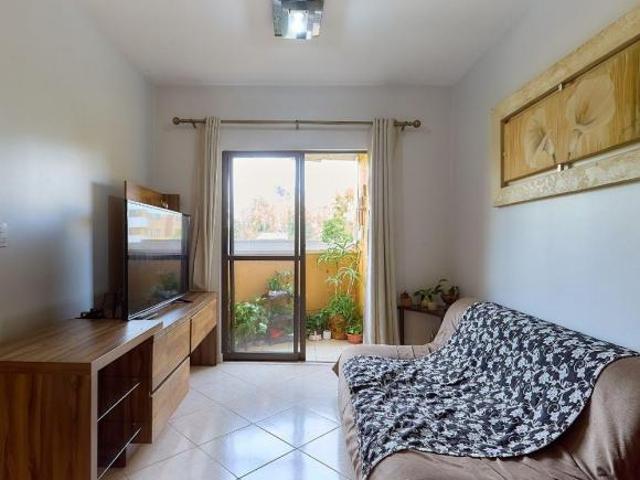 Apartamento 3 quartos 1 suíte, 2 banheiros, 1 vaga Abranches 560 mil