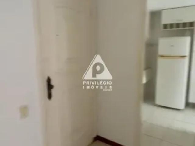 Apartamento 3 quartos, 1 suíte, 2 vagas ABM Barra da Tijuca