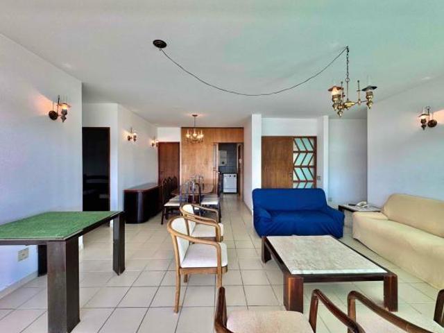 Apartamento 3 Quartos 1 Suite 2 Vagas de carro à Venda na Enseada no Guarujá.