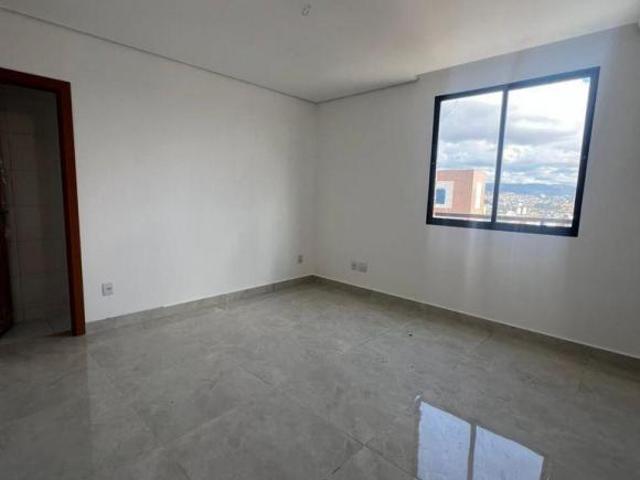Apartamento 3 Quartos • 1 Suíte • 2 Vagas • Pracinha da Glória