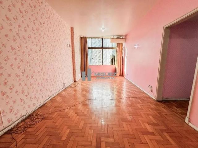 Apartamento 3 Quartos 1 Suíte na Rua Mariz e Barros Tijuca | Próximo ao Metrô Afonso Pena