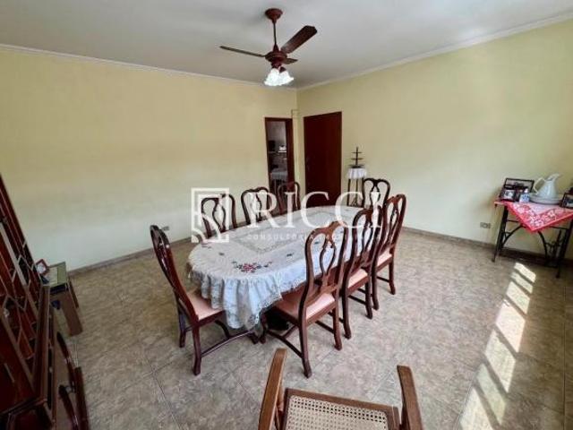 Apartamento 3 quartos, 1 suíte, sala ampla, Garagem box, Santos