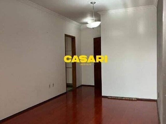 Apartamento 3 quartos, 1 suite, sala e sacada, cozinha grande, 2 vagas cobertas, 99m2 Rudge Ramos
