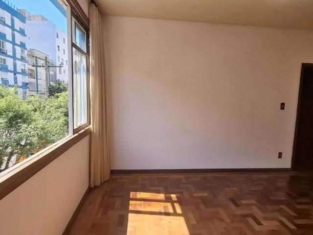 Apartamento 3 quartos com elevador no Centro Histórico
