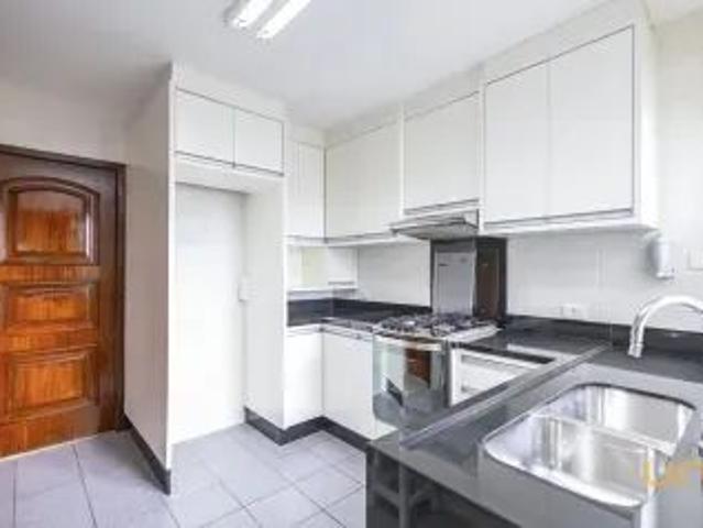 Apartamento 3 Quartos com Suíte, Churrasqueira e Sacada no Bacacheri, Curitiba