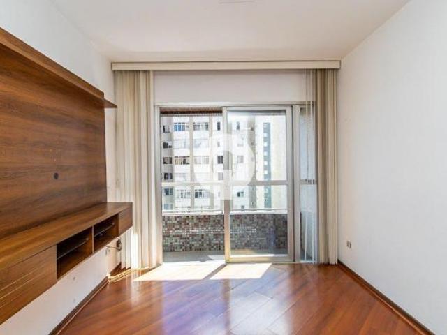 APARTAMENTO 3 QUARTOS COM SUÍTE E SACADA, ÓTIMA PLANTA, NECESSITA ATUALIZAÇÃO