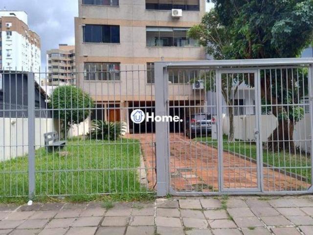 Apartamento 3 quartos com suíte e pátio com 2 vagas no Bairro Passo da Areia