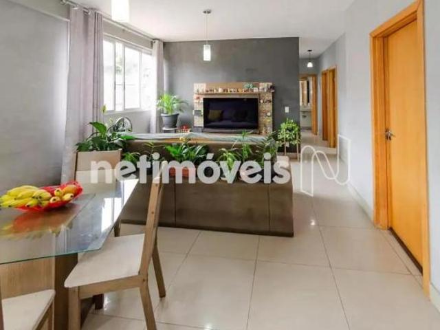 Apartamento 3 quartos com suíte, elevador e vaga livre no Nova Granada