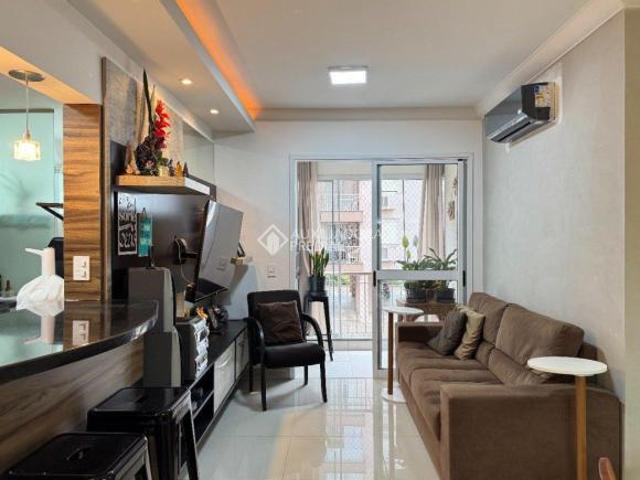 Apartamento 3 Quartos com suíte, Sacada e Churrasqueira, 1 Vaga Coberta e Escritura