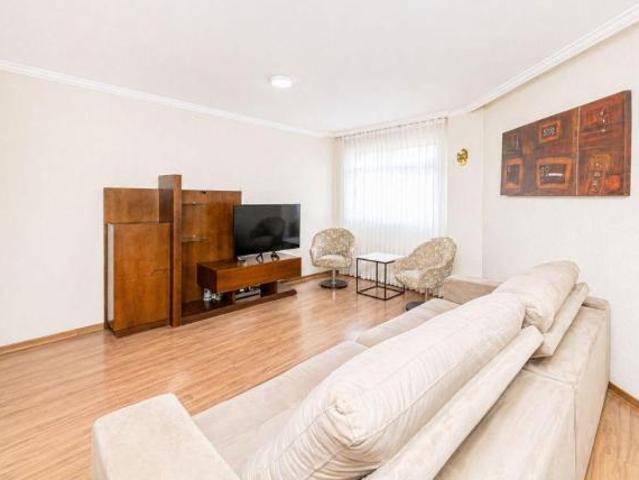 Apartamento 3 quartos com suíte, 122m², 1 vaga, no Cabral – Curitiba