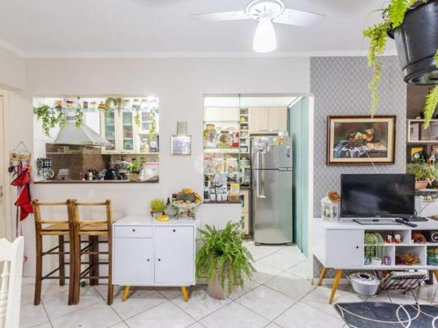Apartamento 3 quartos com vaga no bairro Vila Ipiranga em Porto Alegre/RS
