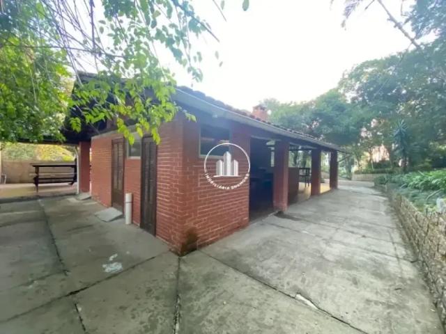 Apartamento 3 Quartos com 1 Suíte e 101m² Agronômica CEN